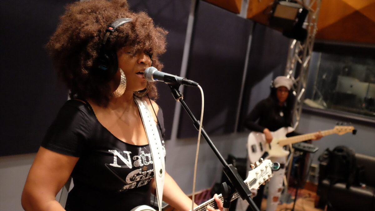 The Key Studio Sessions: JaE the Artist - WXPN | Vinyl At Heart