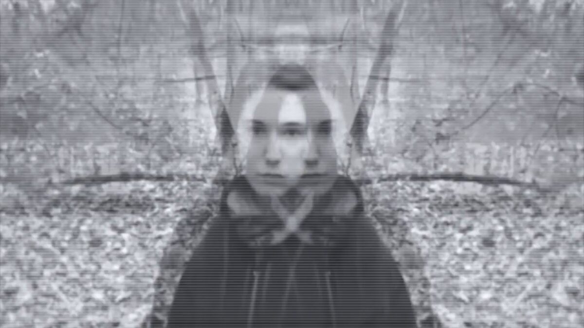 Littlun wanders the woods in the haunting "House of Ghosts" video ...