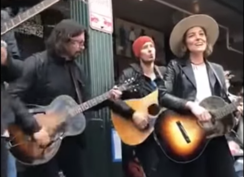 Watch Brandi Carlile and Dave Grohl busk on the streets of Seattle ...