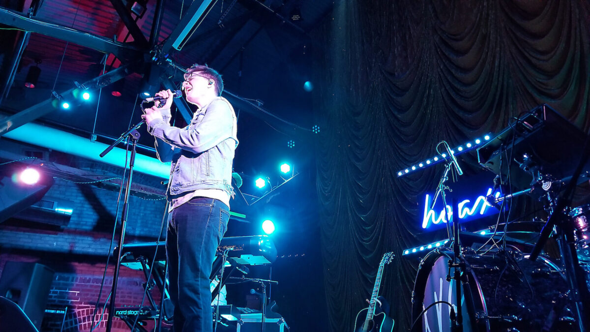 Kevin Garrett urges The Foundry to feel, together - WXPN | Vinyl At Heart