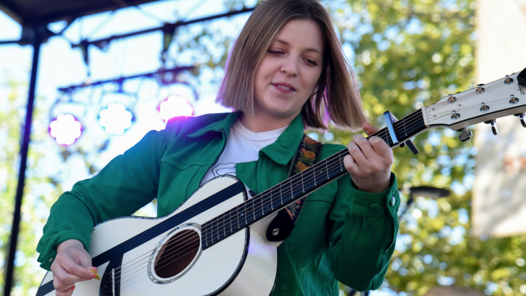 Jade Bird: Full Set (XPoNential Music Festival 2021) - WXPN | Vinyl At ...