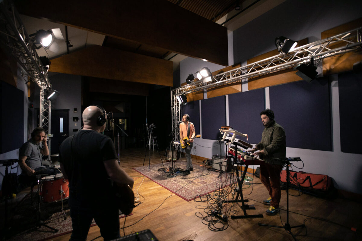 The Key Studio Sessions: Static Shapes - WXPN | Vinyl At Heart