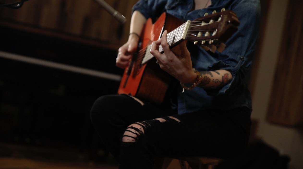 Erin Fox: "Used To" (Unprecedented Sessions) - WXPN | Vinyl At Heart