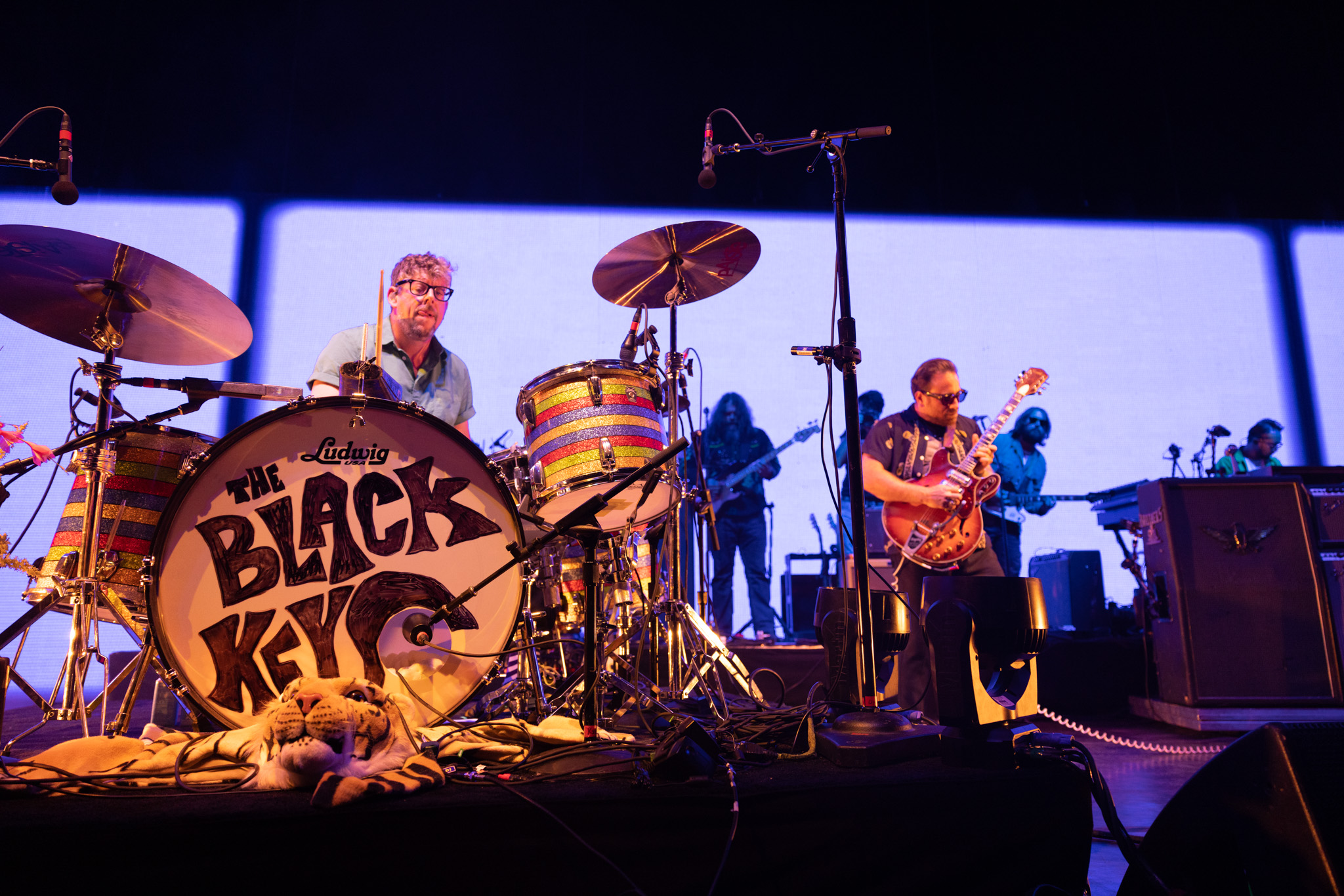The Black Keys honor their roots and reach for the stars in Camden ...