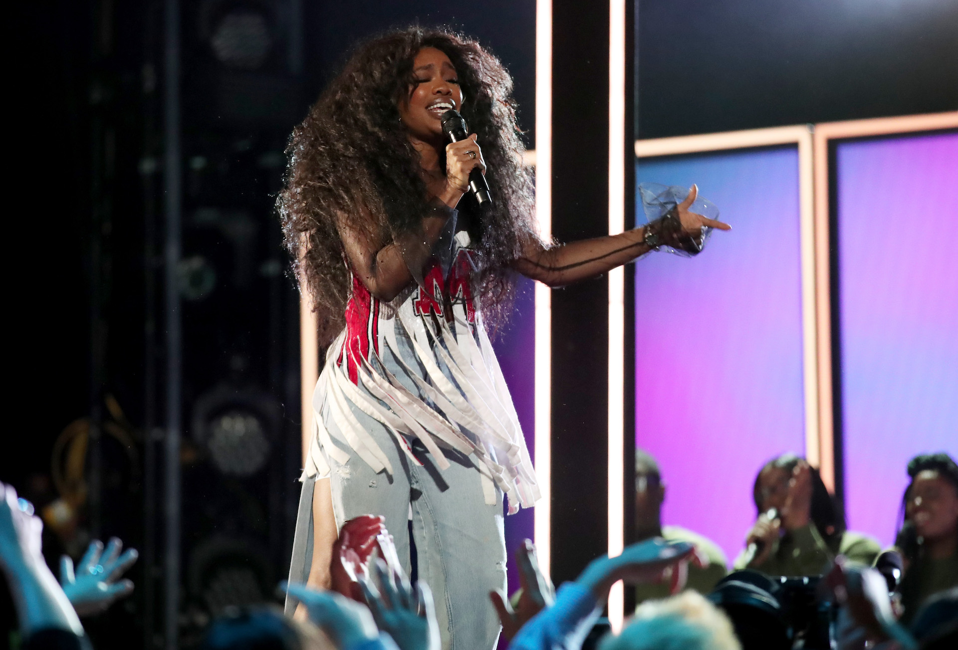 The Culture Corner: R&B in the '00s and today - WXPN | Vinyl At Heart