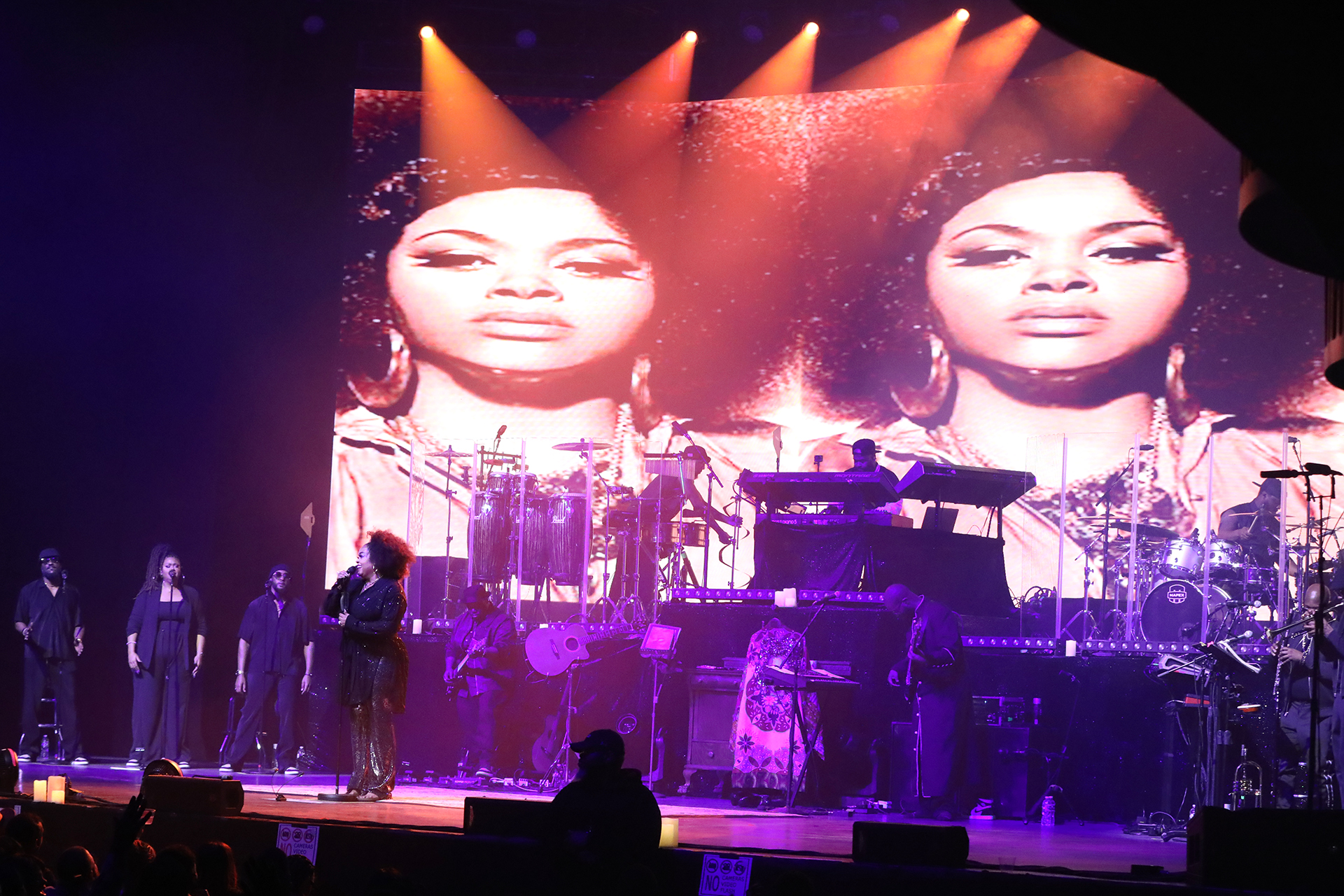 Do You Remember: Jill Scott takes hometown fans on an anniversary ...