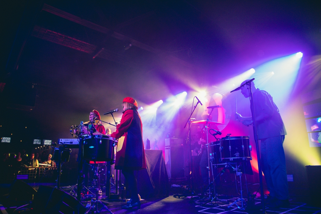 Lucius celebrated ten years of debut album "Wildewoman" at sold-out ...