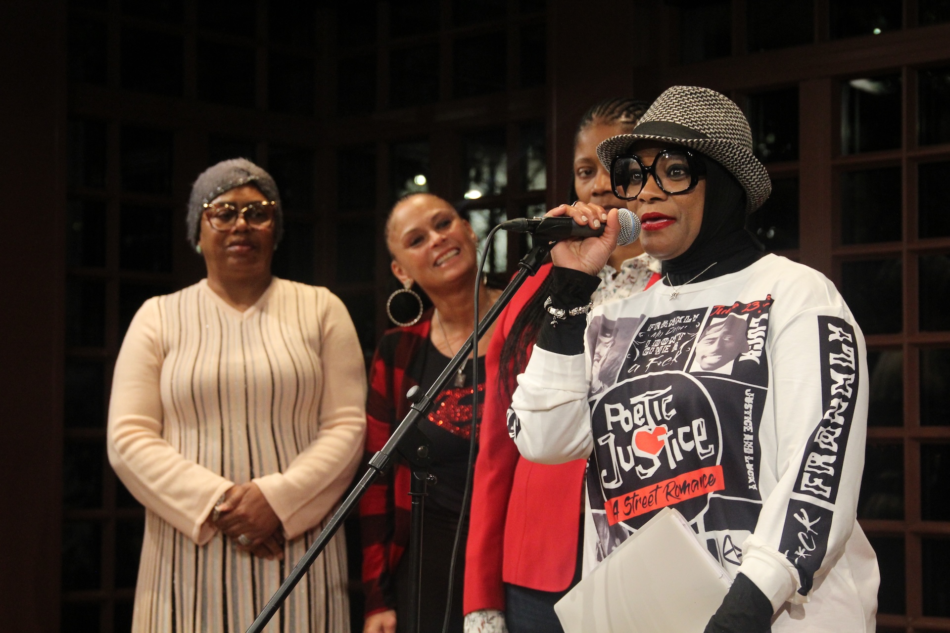 Listen to Queens of the Penstroke on 'Live At The Writers House' - WXPN | Vinyl At Heart