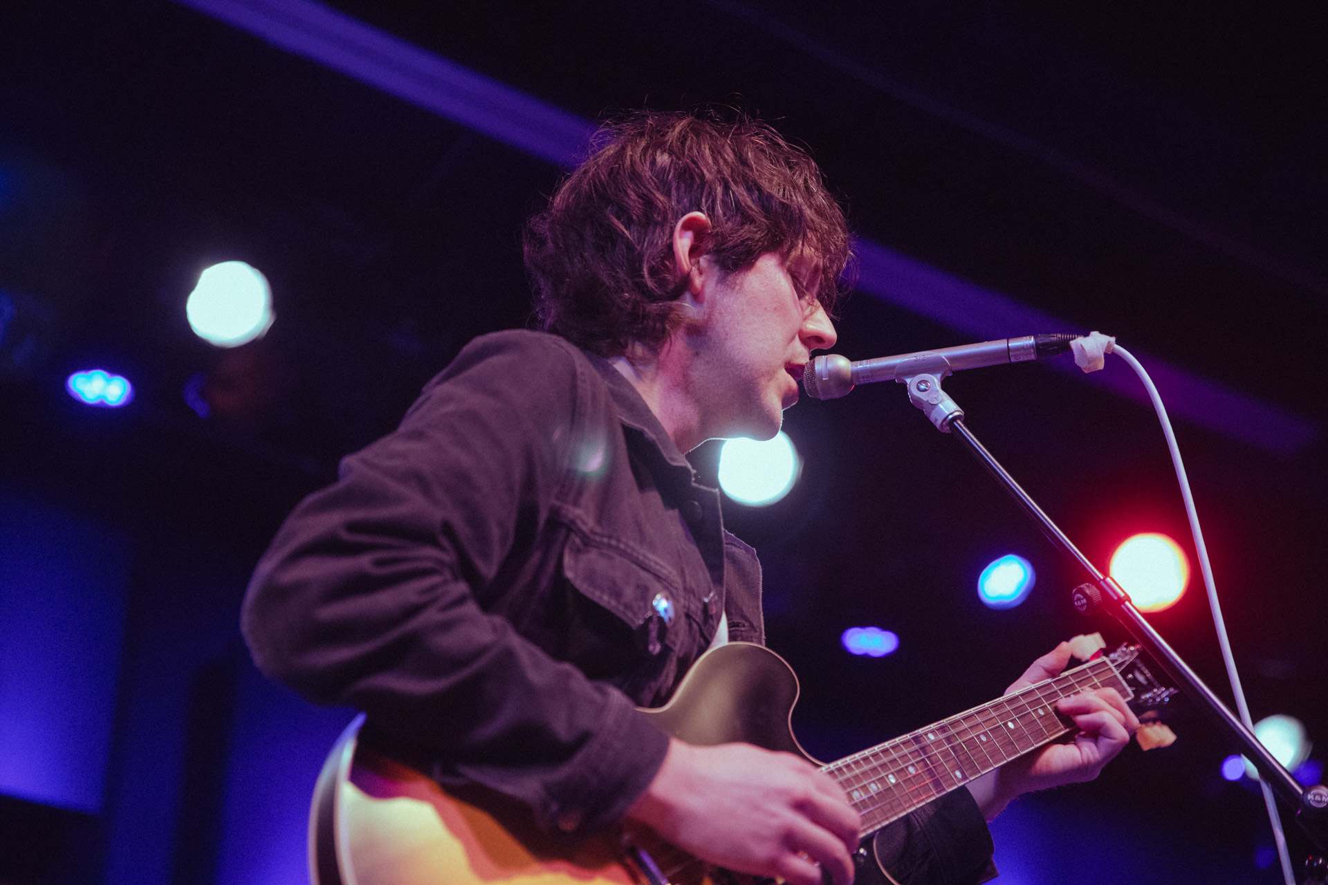 Sam Evian warms up for tour with an electric, energetic Free At Noon ...