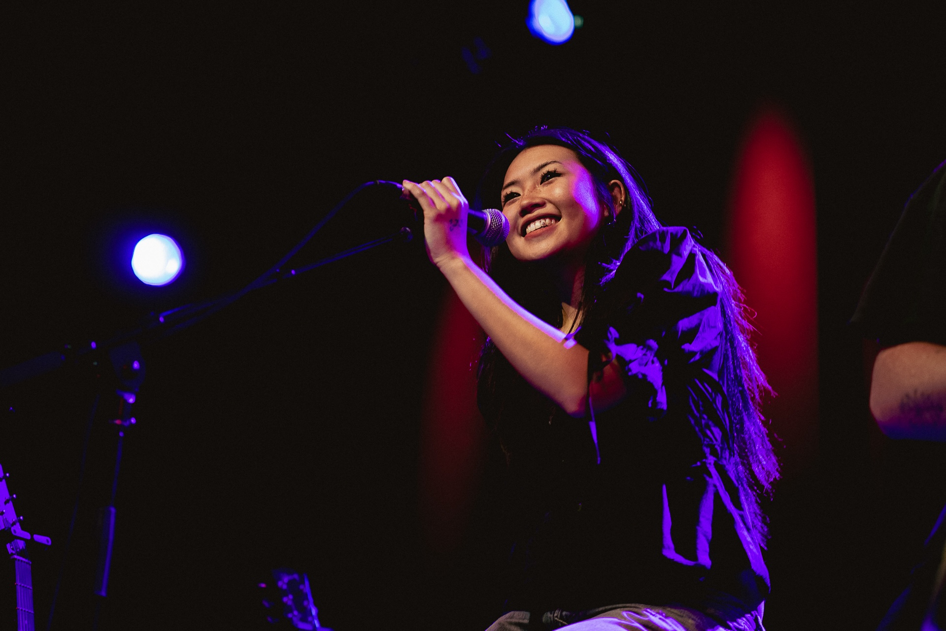 Beabadoobee embraces pure pop in new music video for "Beaches" - WXPN ...