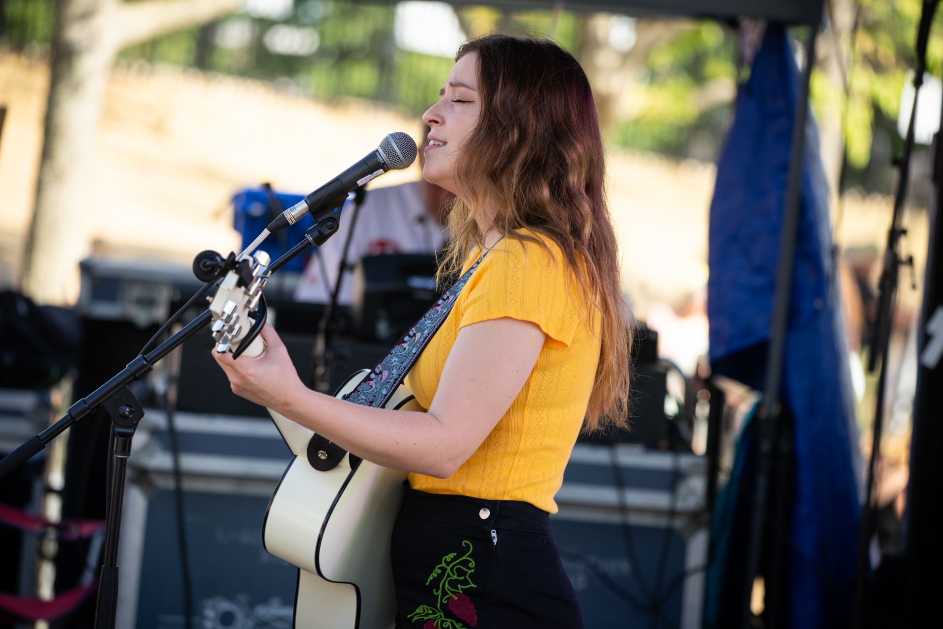 Jade Bird returns to the Marina Stage with a set of old favorites ...