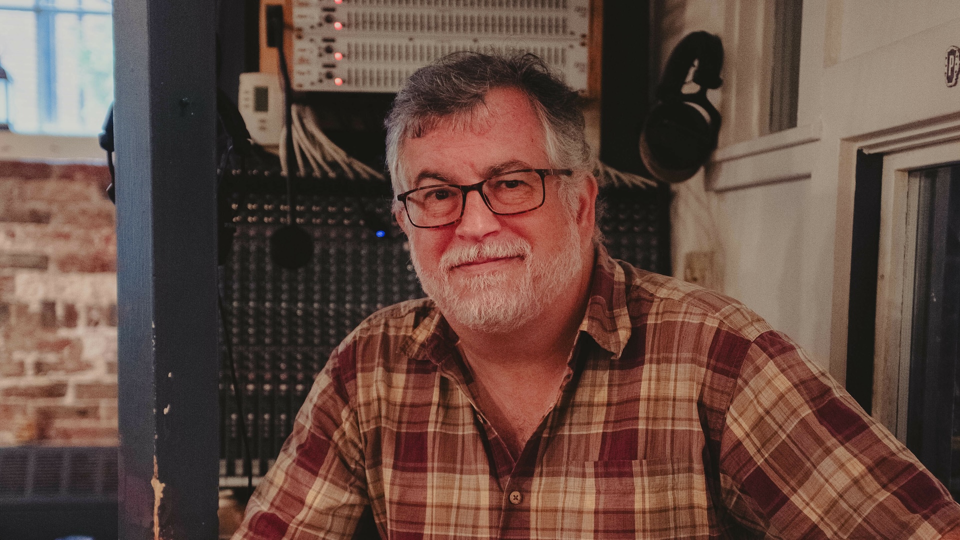 Sense of Place: This Harvard Square club is a longtime haven for folk ...